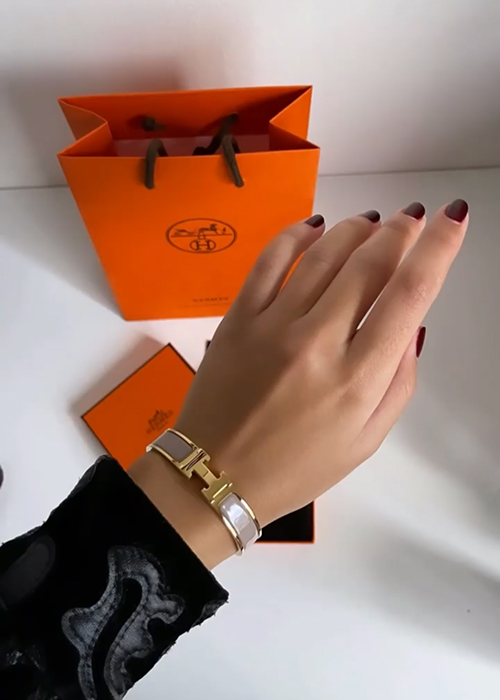 Elegant graduation gifts for your posh teenager