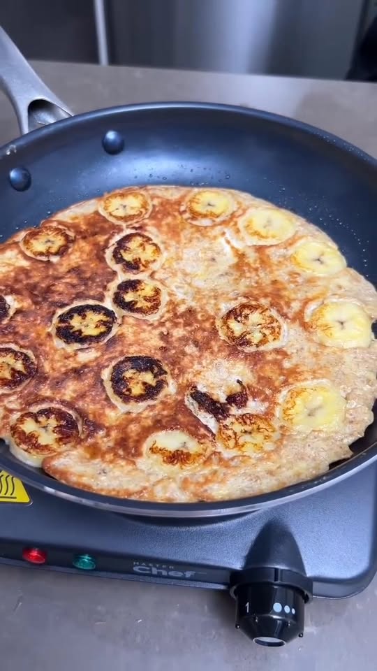 A quick and easy breakfast without bread: simple morning idea