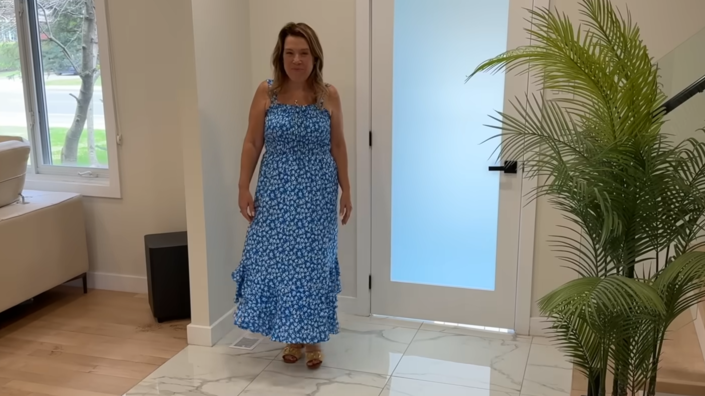 She showed her cruise dress on camera - then everyone asked where it ...