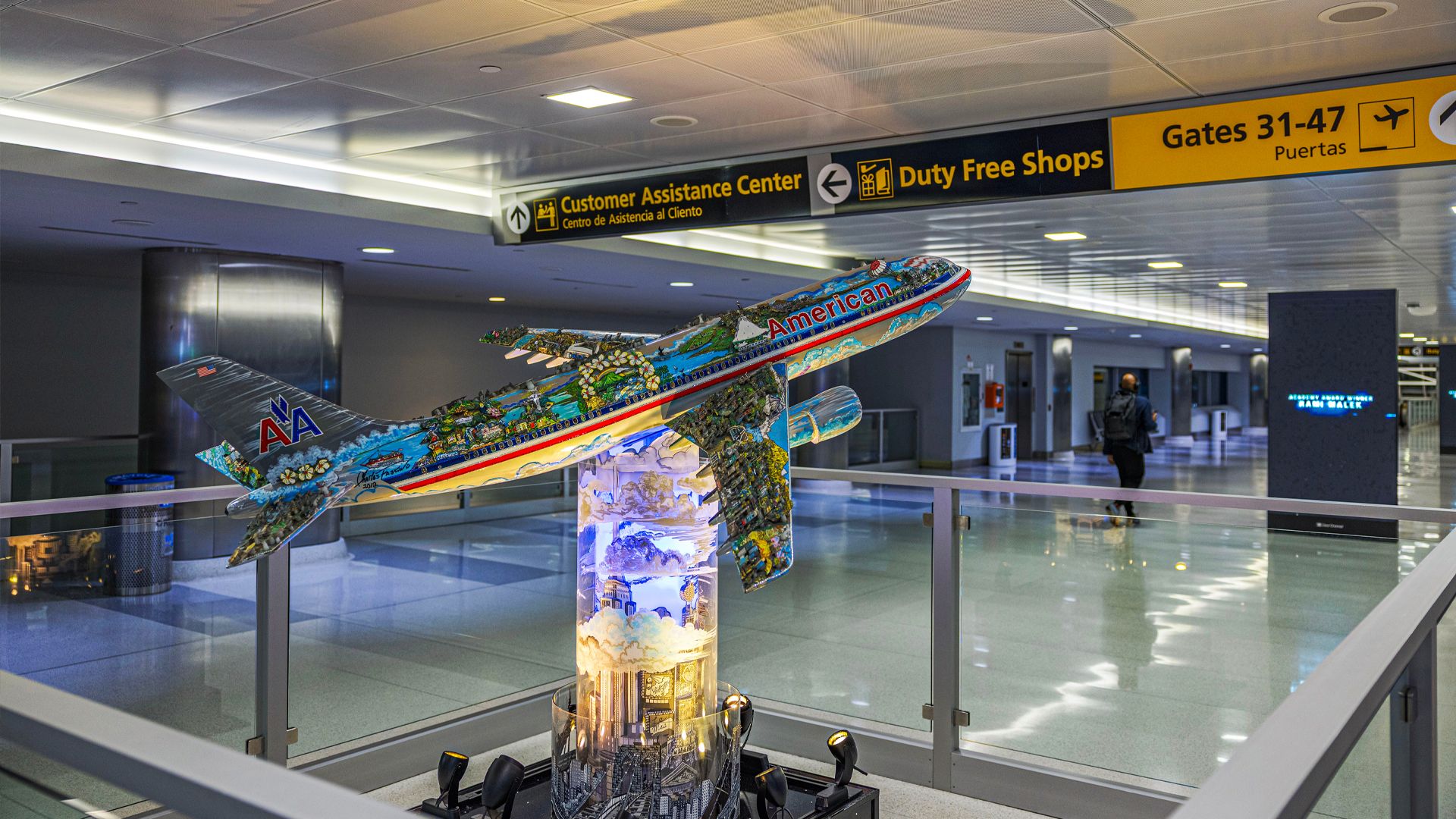 Why American Airlines removed moving walkways at New York-JFK after its ...
