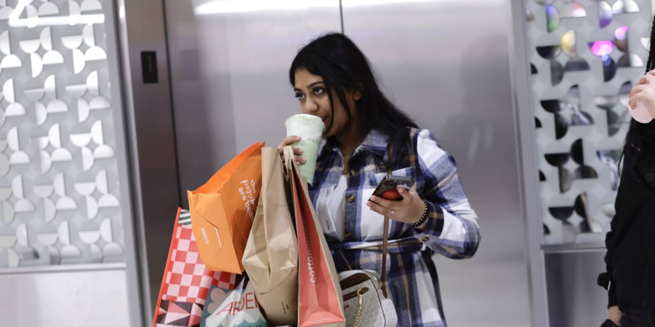 Spending in the US just slumped, and Bank of America isn’t sure why