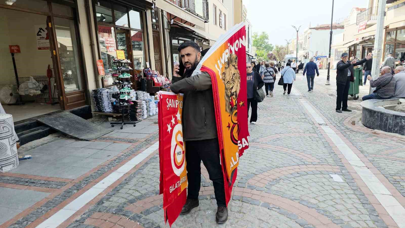 Edirne’de Saraçlar Caddesi’nde Süper Lig heyecanı sokaklara taşındı