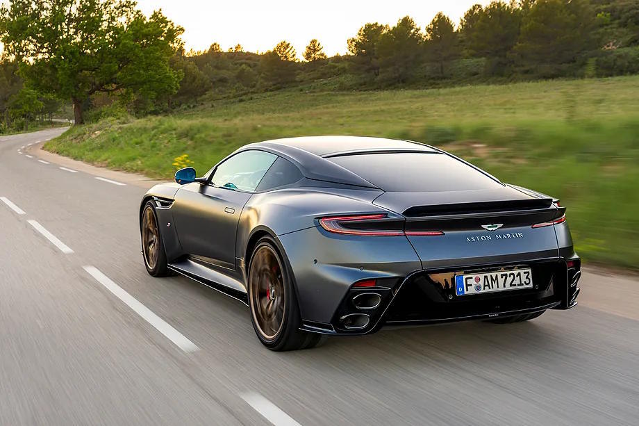 Aston Martin DB12 S: a GT that doesn't need to shout to run