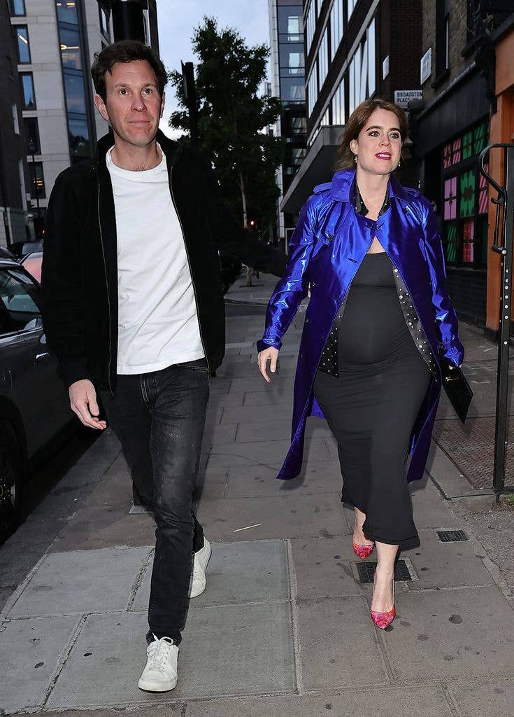 Princess Beatrice and pregnant Princess Eugenie break cover as they ...