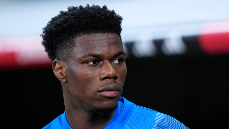 Man Utd transfer news today: First summer signing close as Rafael Leao ...