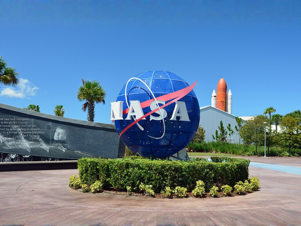 14 family travel ideas built around aviation, space, and transport museums