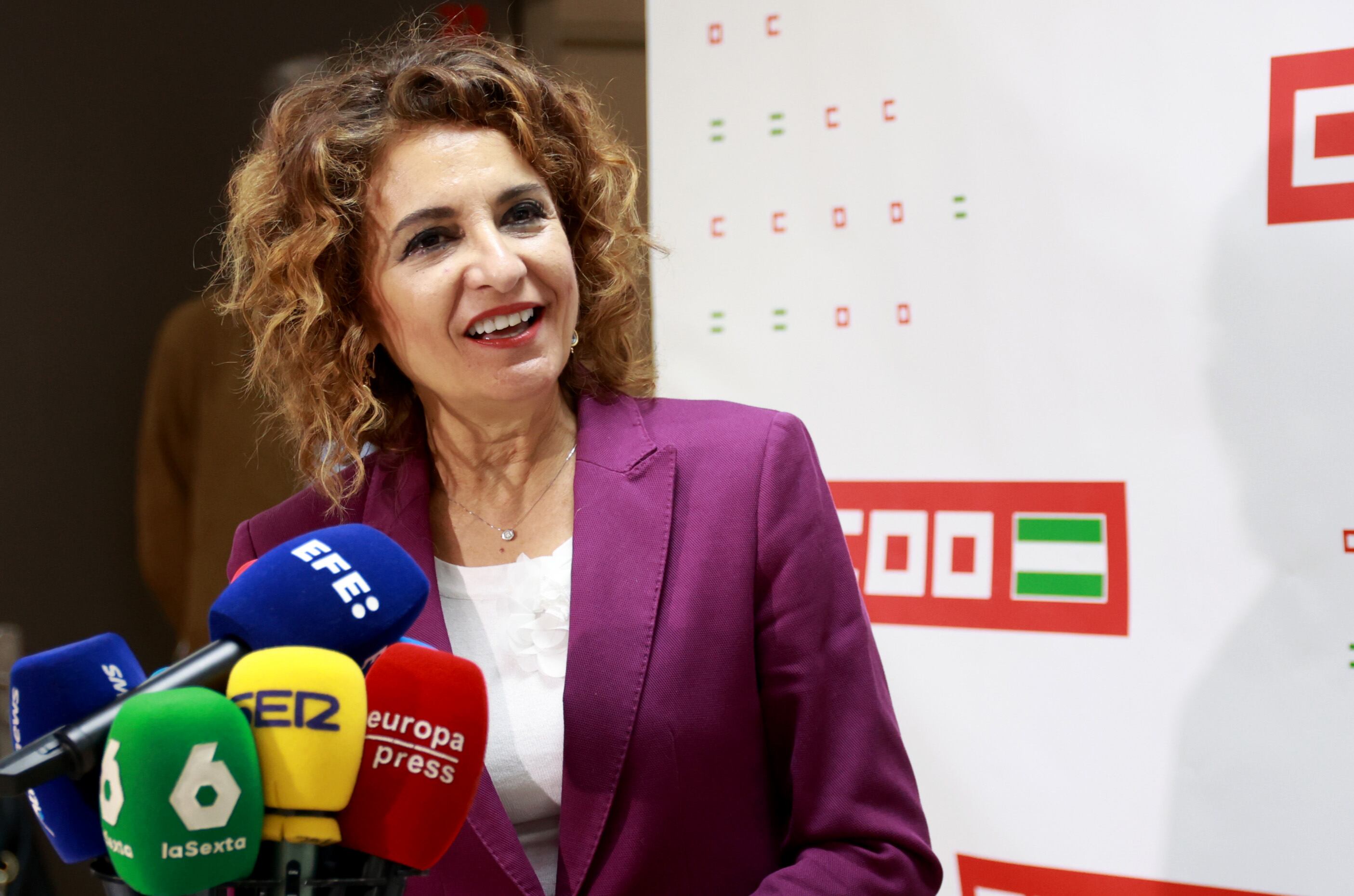 Montero: “A Moreno le importan un comino las propuestas, está más ...
