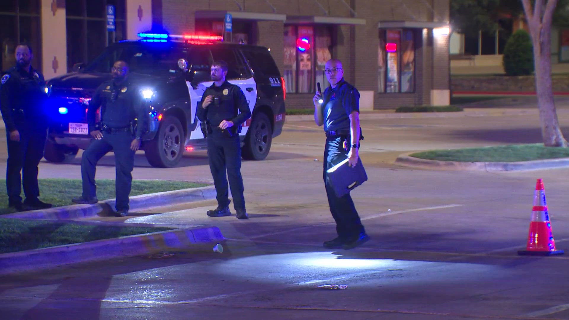 Parking lot fight leads to shooting in Arlington Thursday night ...