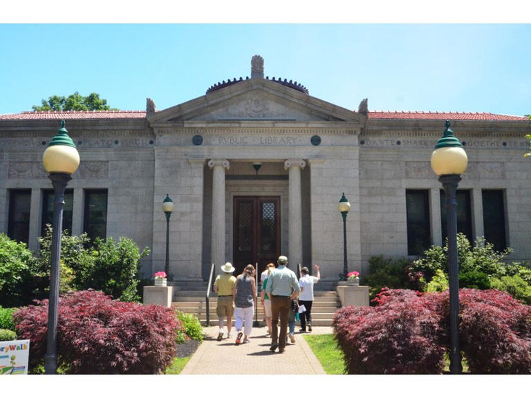 🌱 Patch AM: Invasive 'jumping worms' spotted in Naugatuck: CT ...