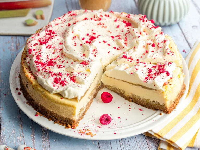 Rhabarber-Apfel-Käsekuchen: Der ultimative fruchtige Traum für den ...