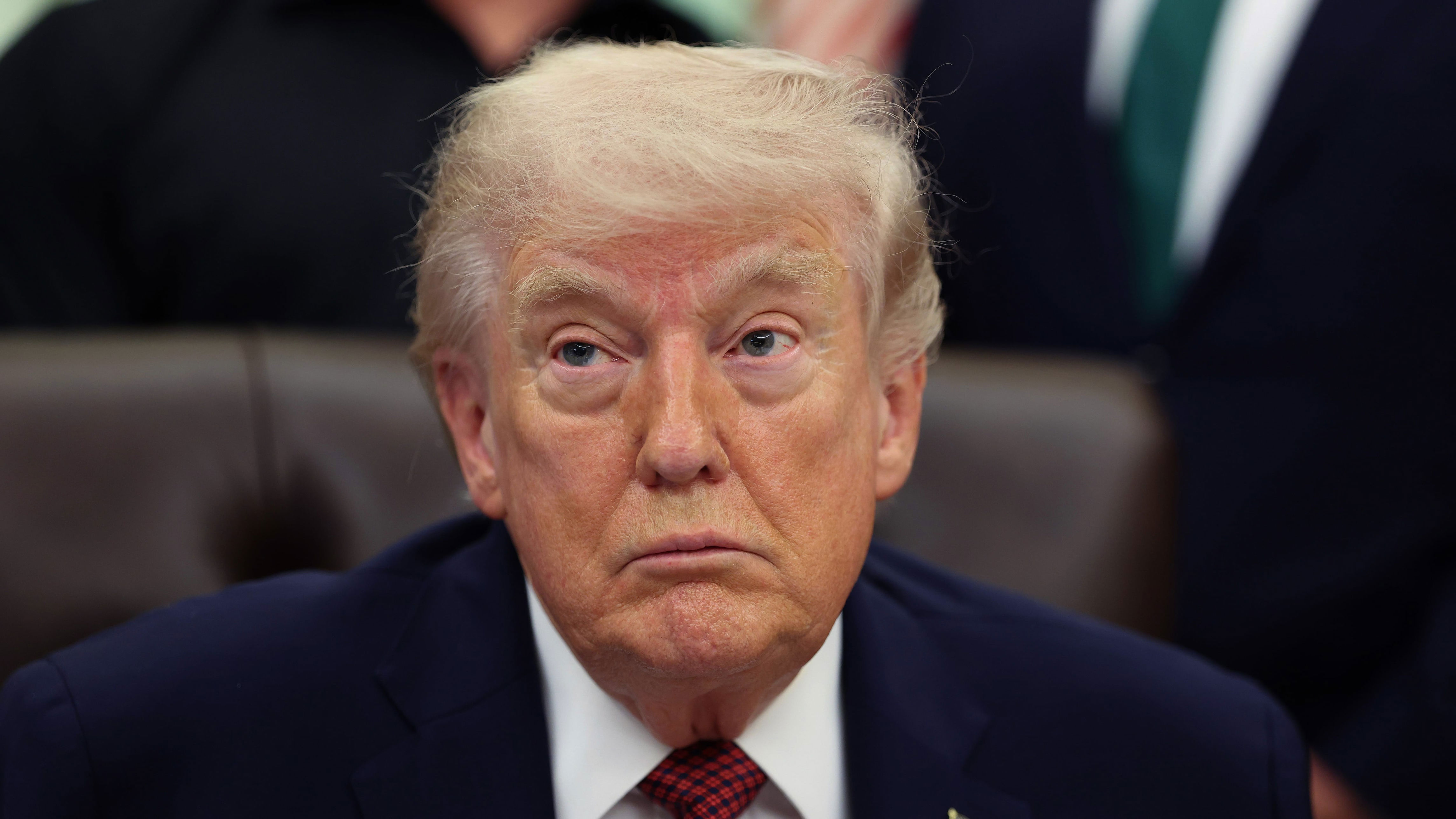 Trump’s White House ordered to hand over secret records