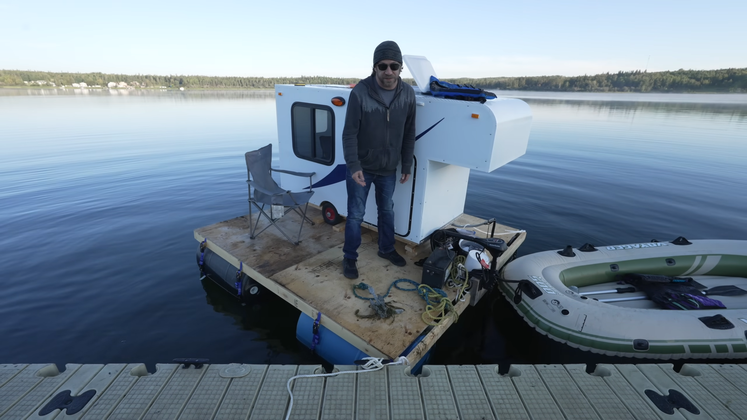 This is how one night in a floating camper turned into a test of survival