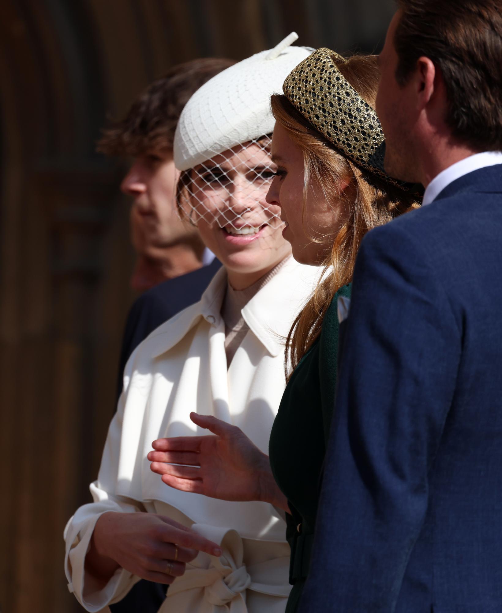 Schwangere Prinzessin Eugenie mit Babybauch bei Promi-Party mit Taylor ...