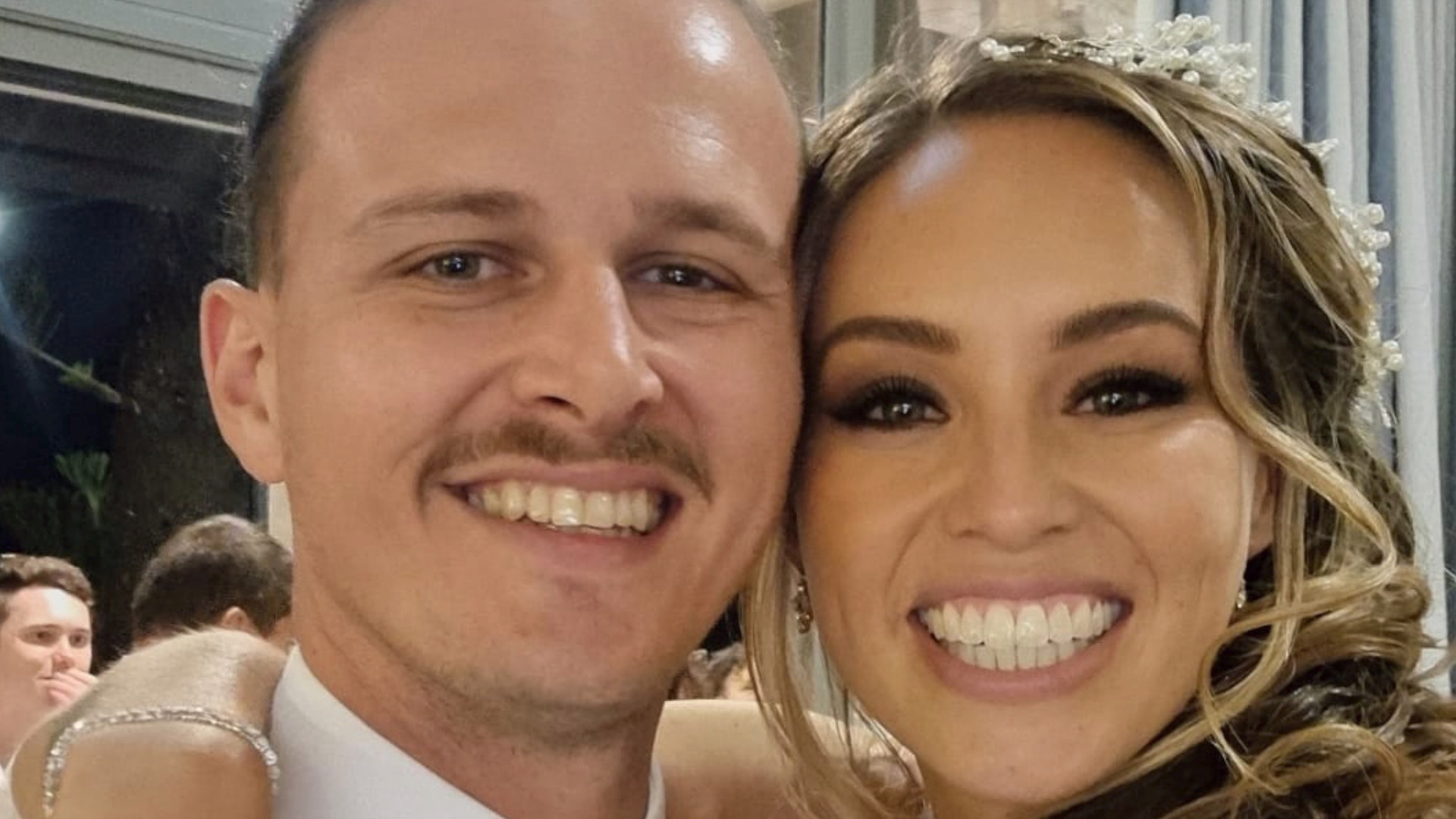 Meet the vow-rap bride who surprised her groom