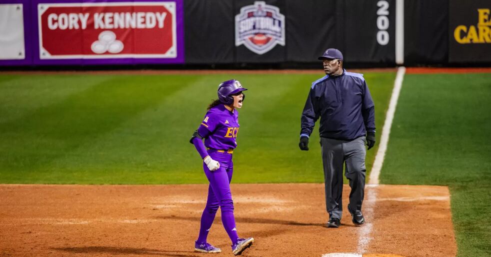 ECU Softball heads to semifinals following walk-off homerun