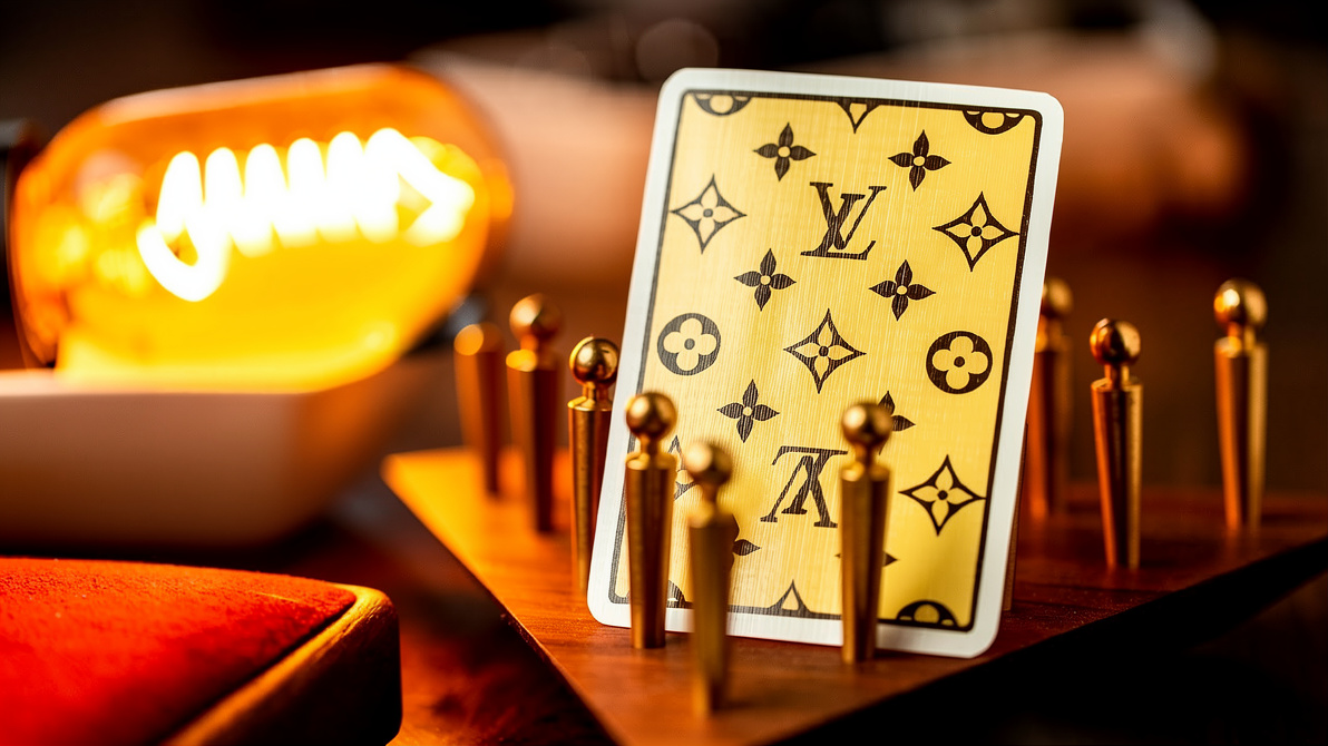 Testing out $800 LOUIS VUITTON playing cards!