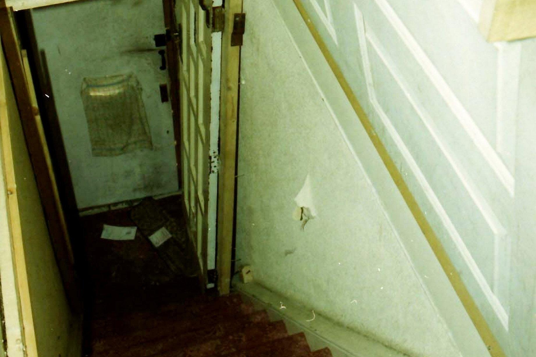 Inside the house of horrors where 'sadistic bully' tortured two women ...