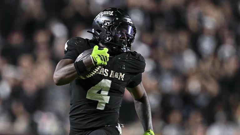 Are the Texas A&M Aggies set at running back after DD Murray addition?