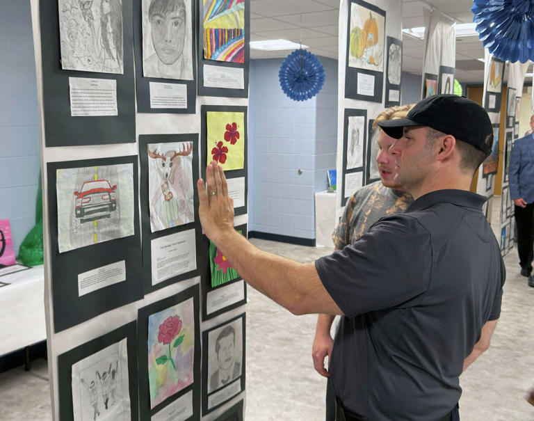 Photos: Meridian Art Show showcases student creativity