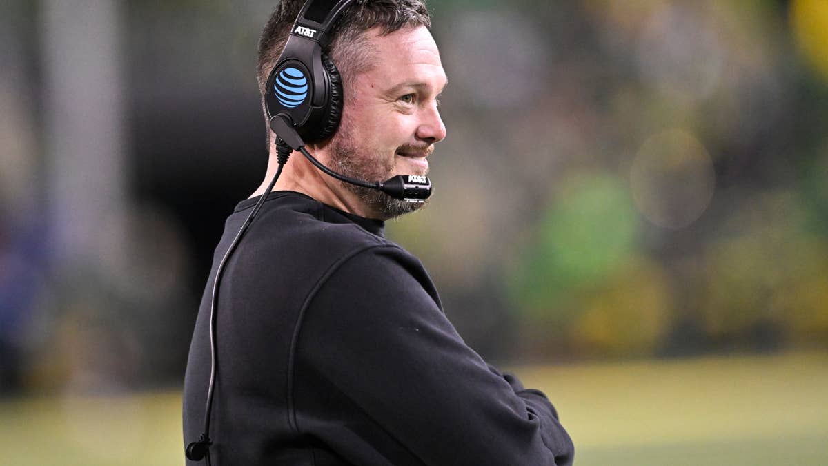 Oregon Ducks impress 4-star tight end Malik Howard on his first visit