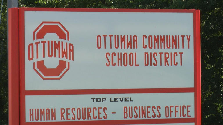 Ottumwa school travel program finds missing funds after director resigns