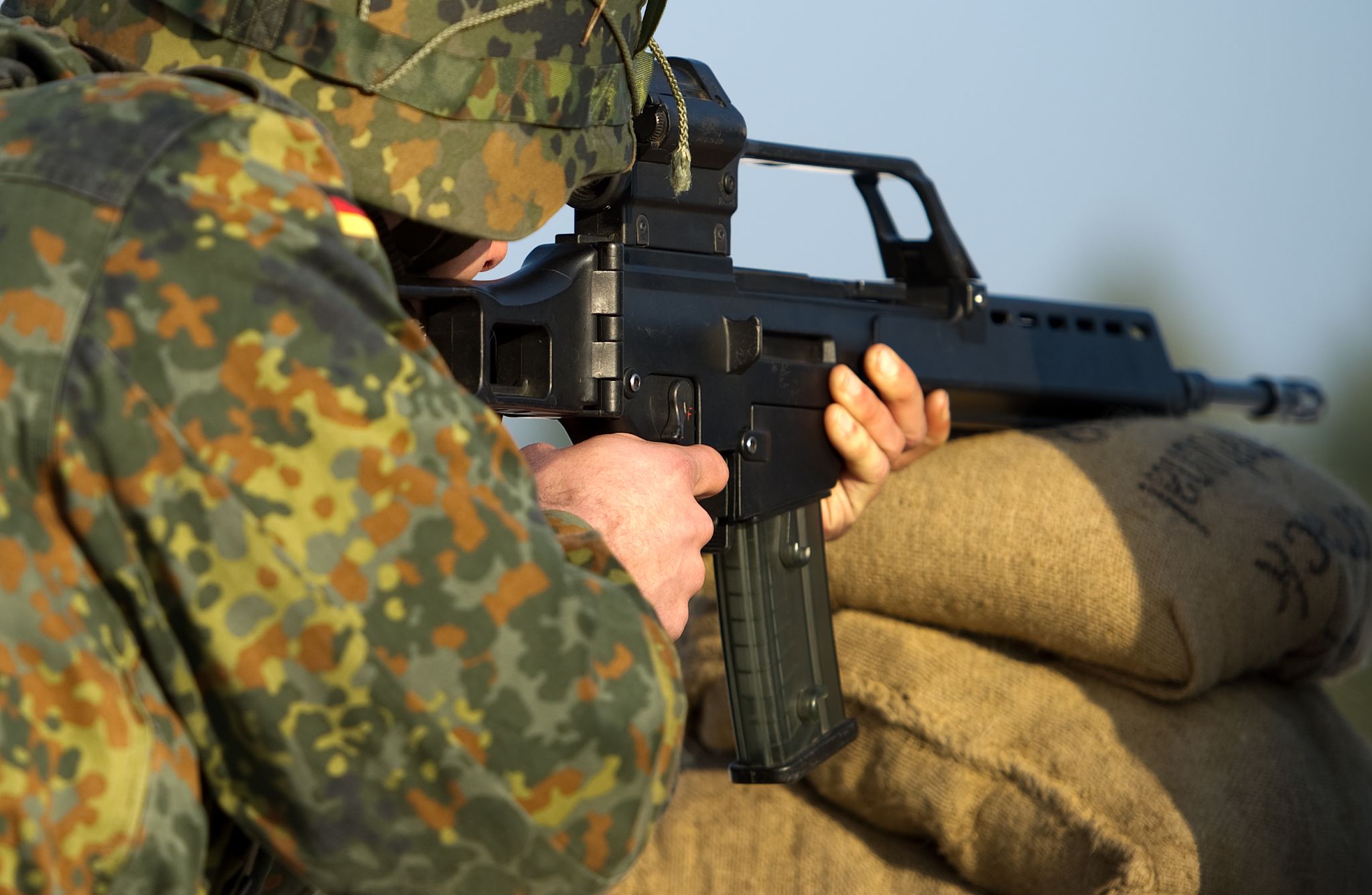 Germany plans 24 centres to assess volunteers under conscription law