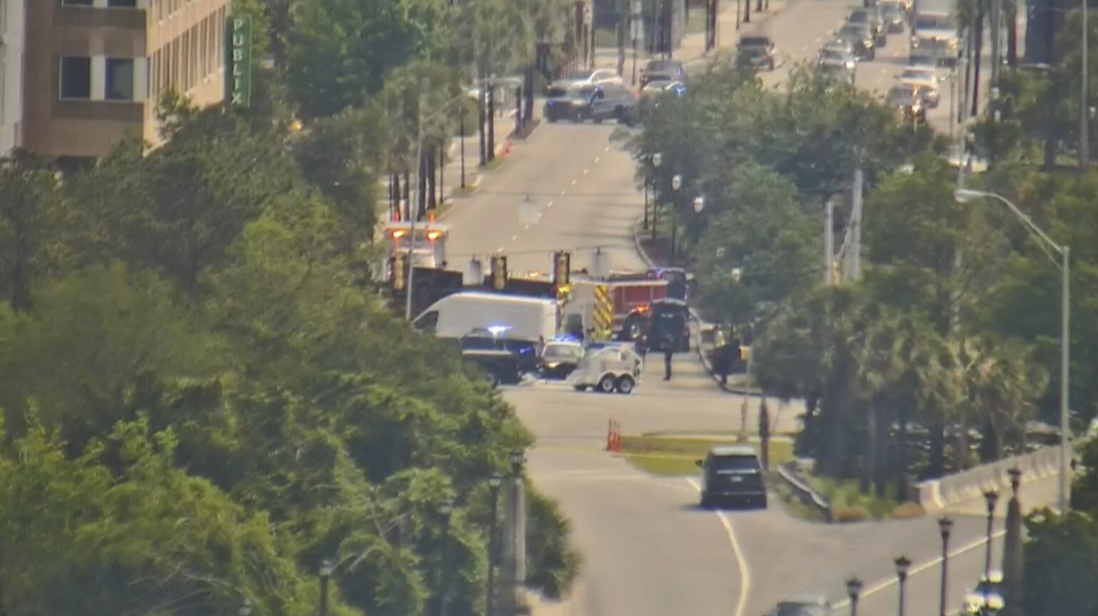 Roads reopen after suspicious package found in Charleston deemed safe