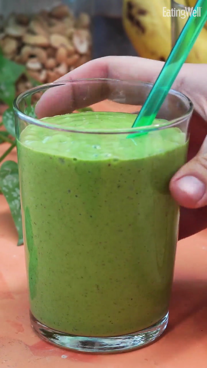 How to make a breakfast smoothie