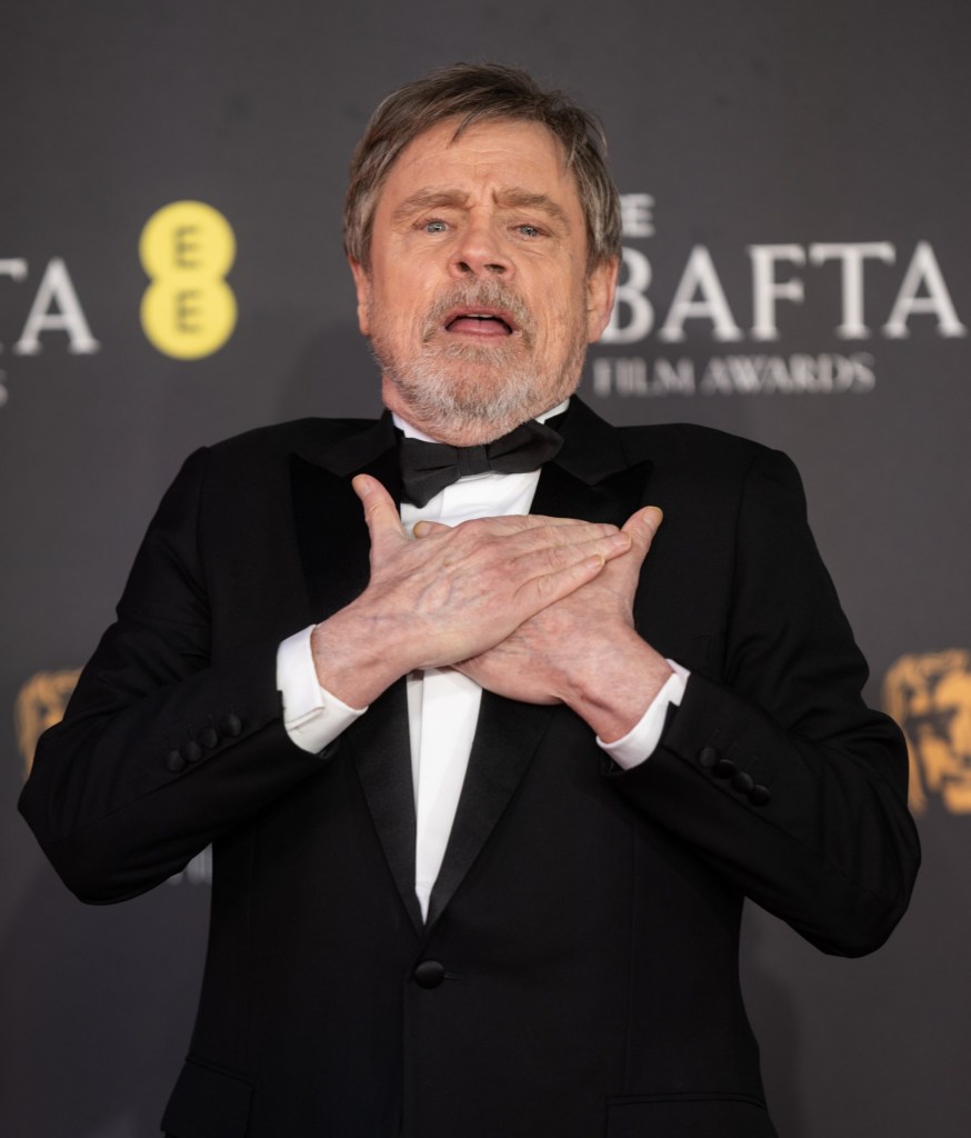 Mark Hamill apologises after posting 'sick' photo of Trump