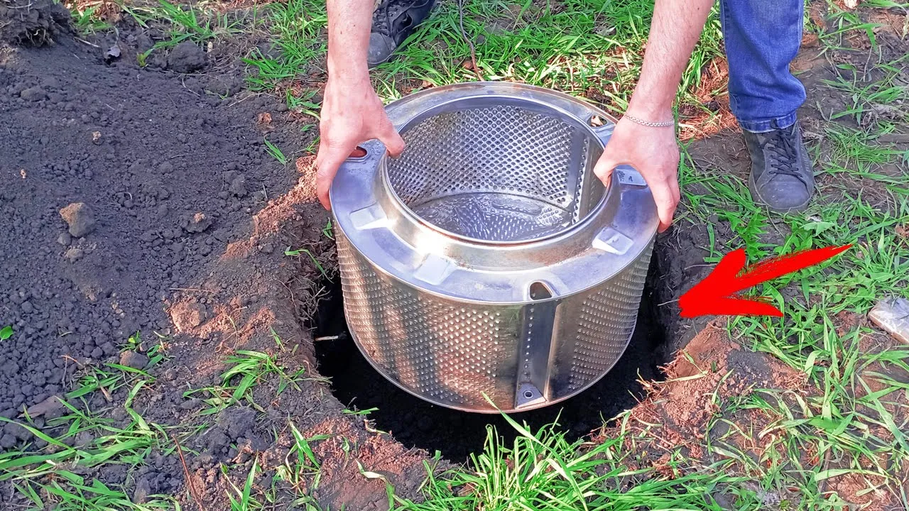 I buried a drum in my backyard! Genius DIY tip for your home!