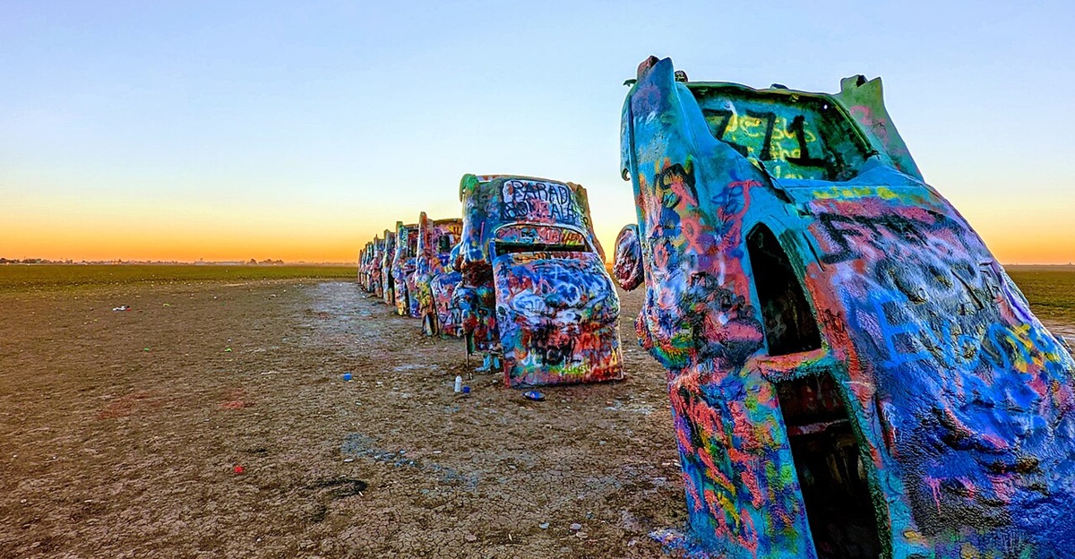 15 old school roadside stops in the US that still pull families over