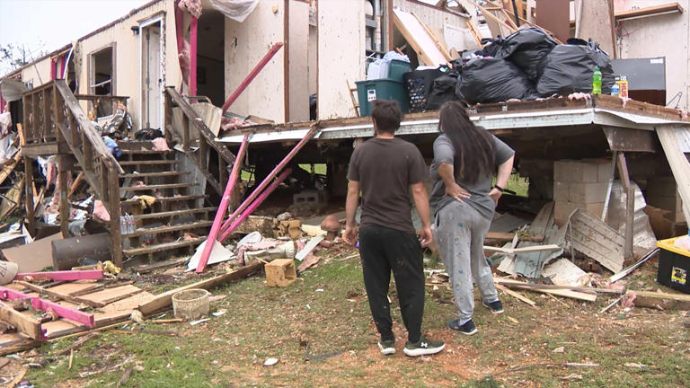 Tornado flips trailers in Lincoln County, injures 12 and leaves one ...