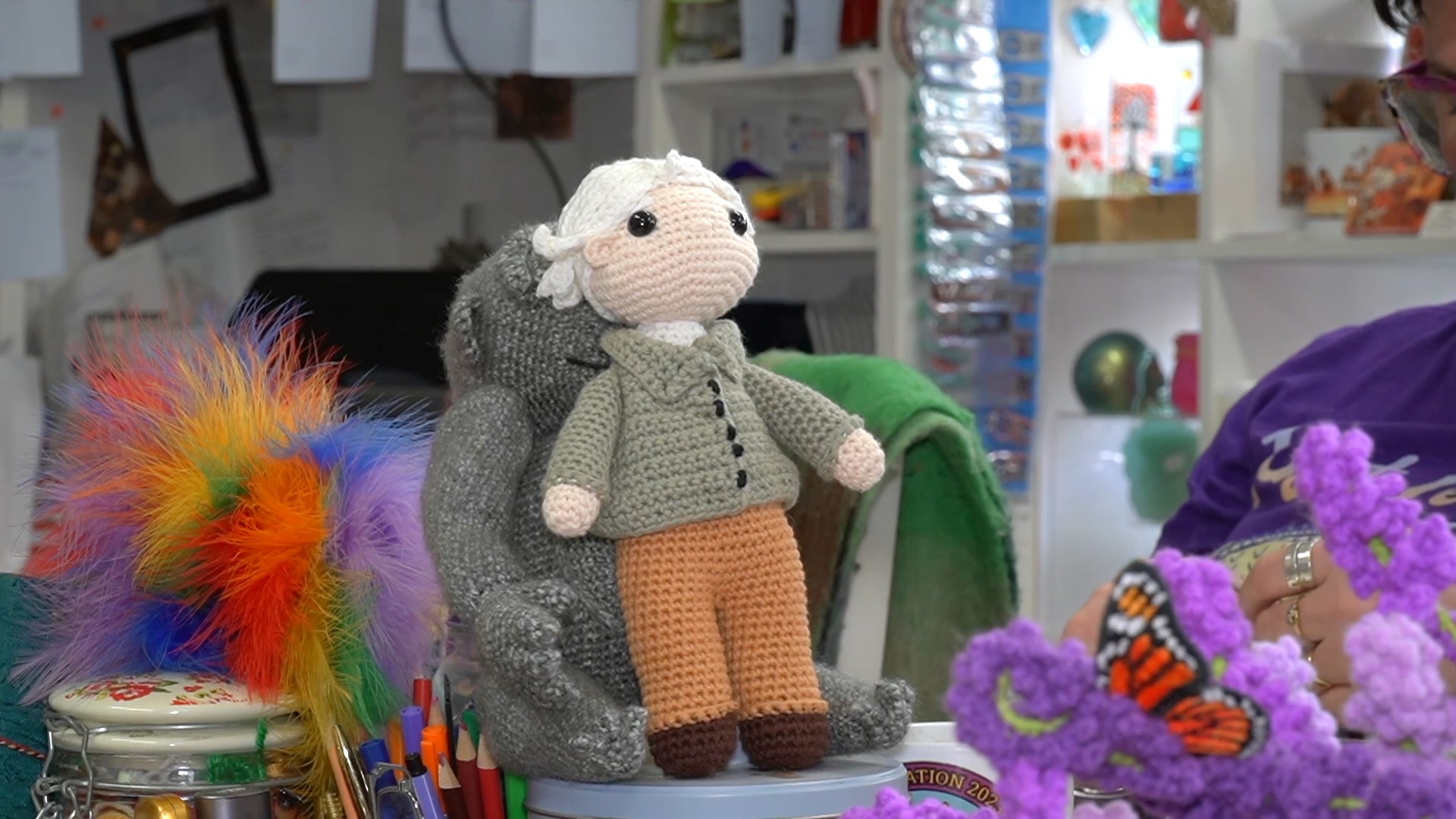 Arts and Craft store in Gillingham celebrates David Attenborough's ...