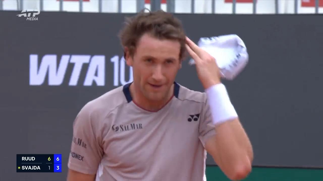 Ruud powers past Svajda into Rome second round