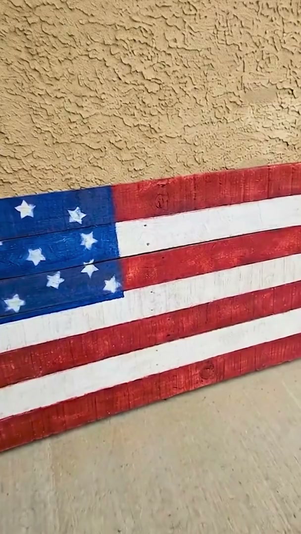 The genius new pallet idea everyone's copying this month!