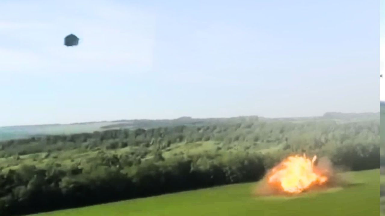 Video captures Russian pilot ejecting seconds before jet explodes
