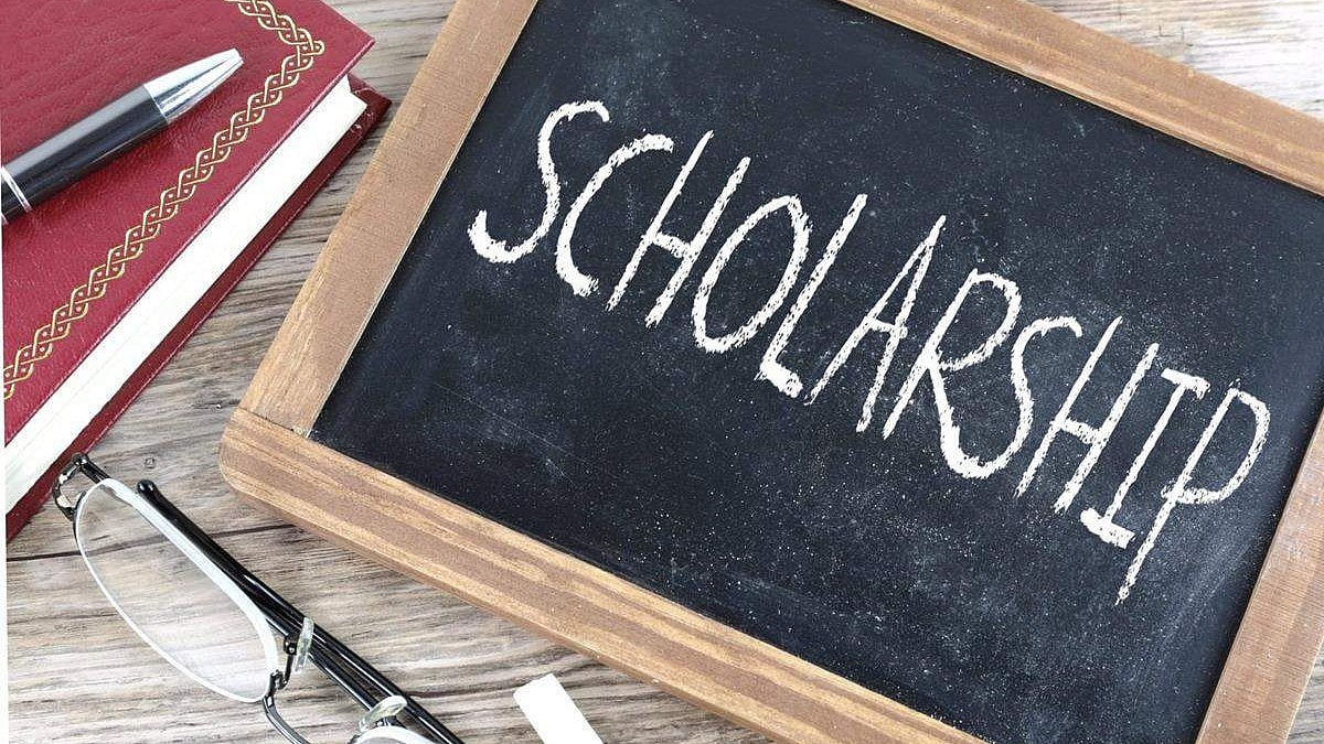 Seattle-based Indian diaspora team grants ₹25,000 scholarship to ...