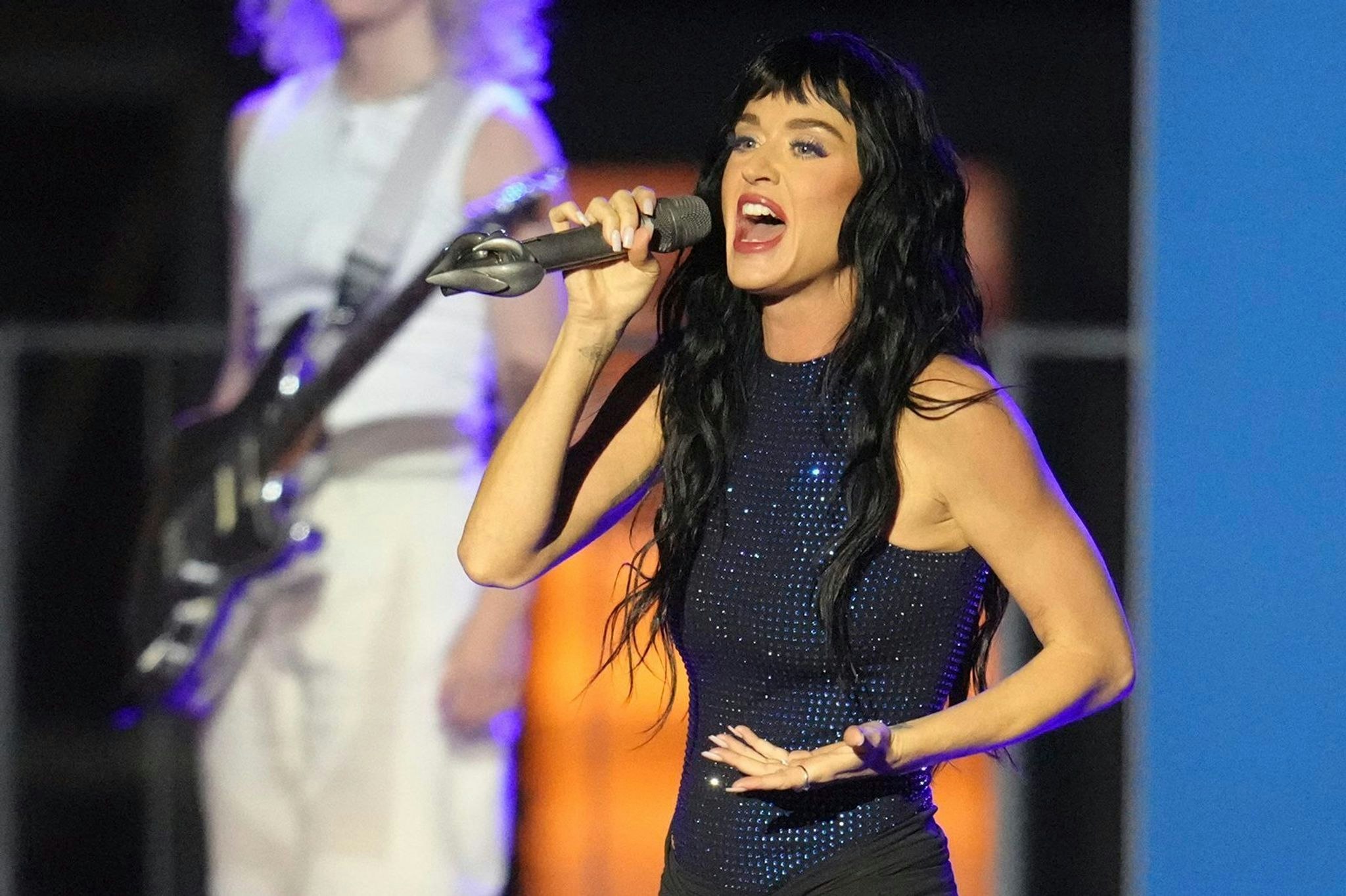 Mega-Stars bei der WM: FIFA plant drei Eröffnungsfeiern mit Katy Perry ...