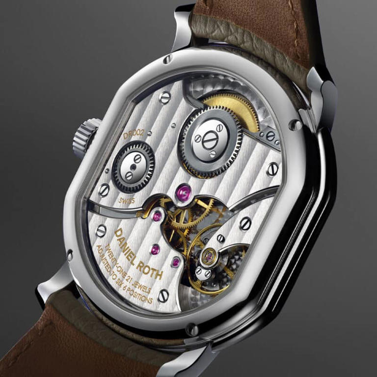 Daniel Roth extra-plat platinum : L’élégance suprême d’une montre ultra ...
