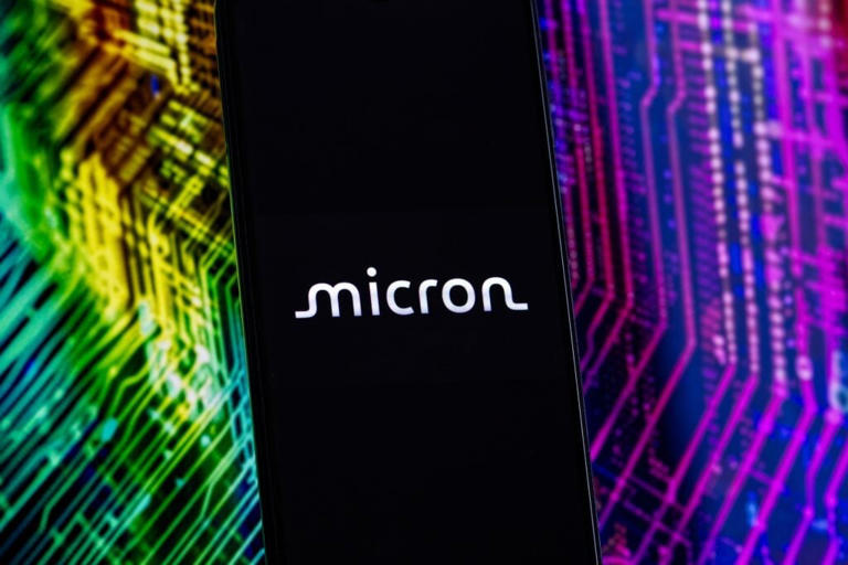 Micron stock logs best week since 2008: Why the price tag is still cheap