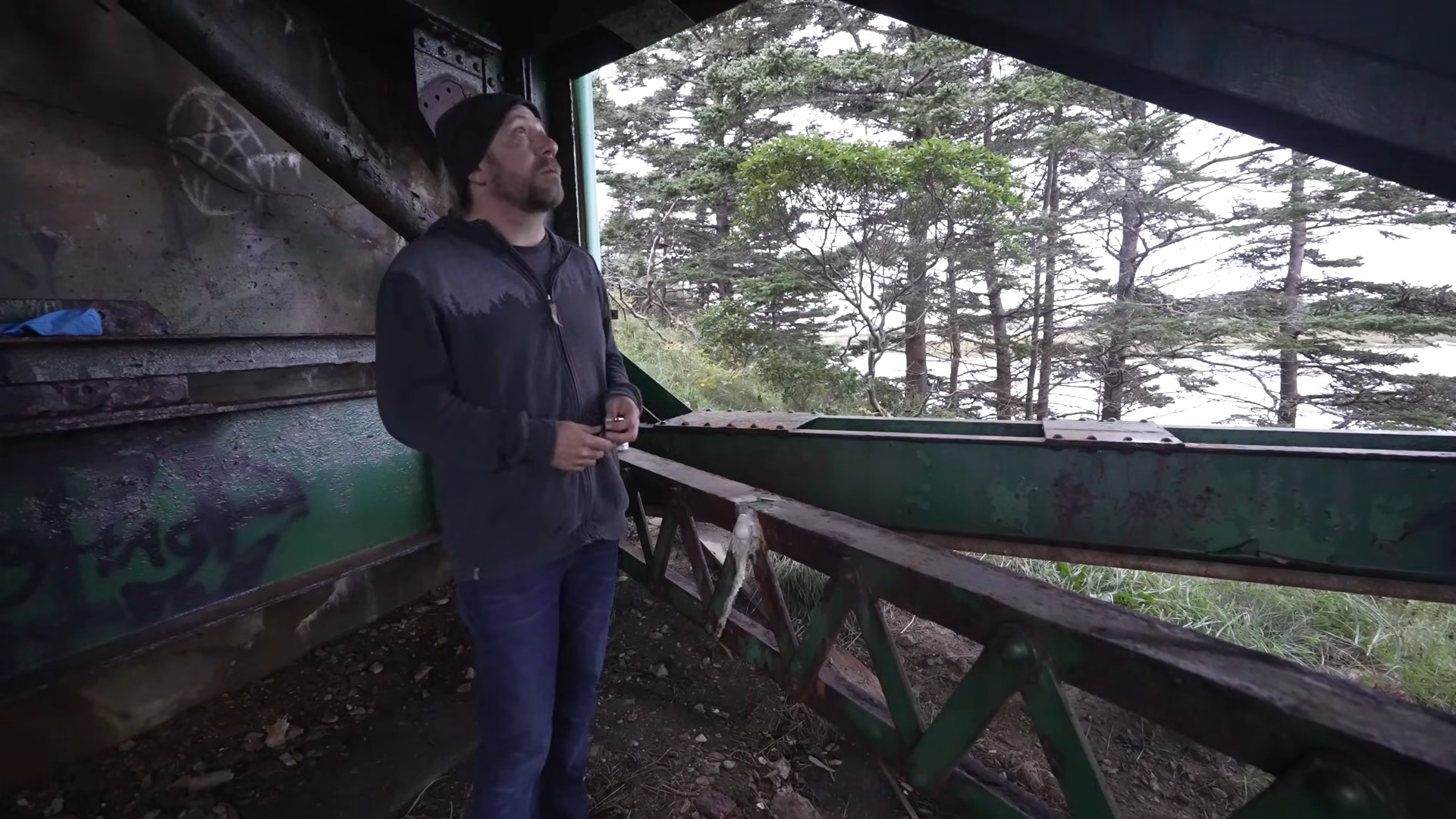 I should never have slept under this bridge