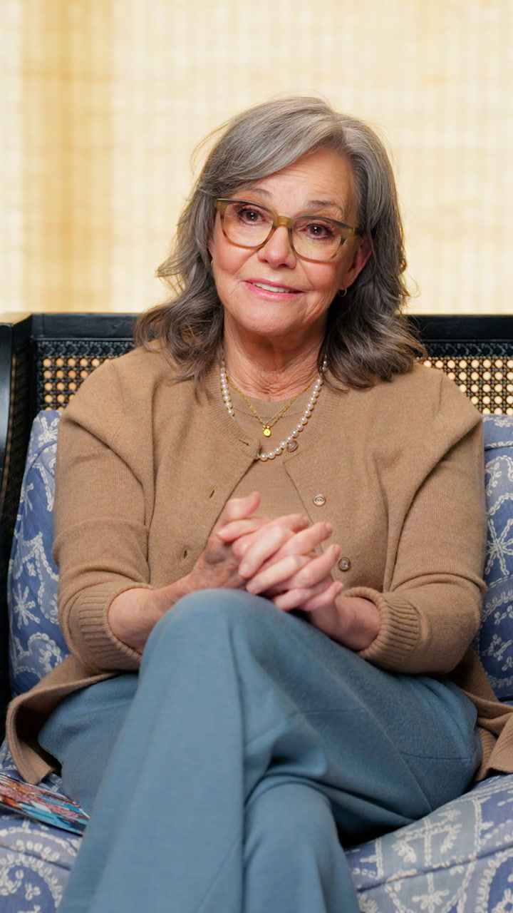 Sally Field's dad died during 'Mrs. Doubtfire.' Here's what Robin ...