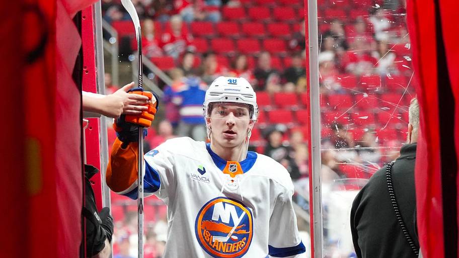 Islanders 2025-26 season should serve the Toronto Maple Leafs as an ...