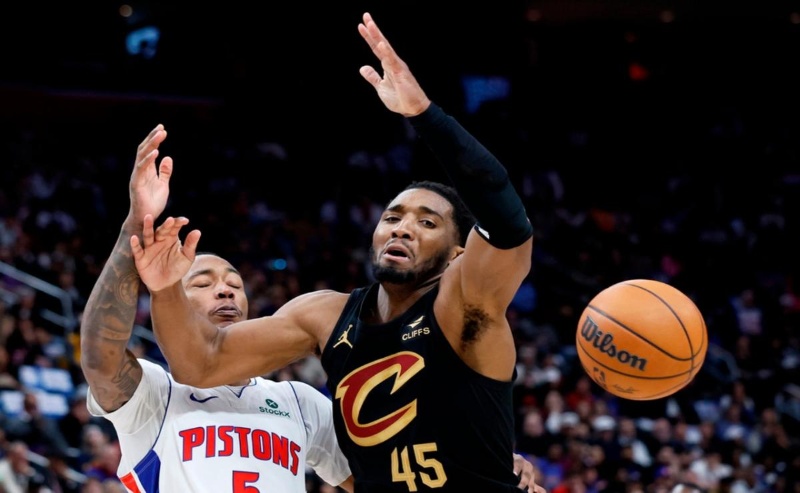 Donovan Mitchell drops Tobias Harris with brutal crossover in Cavaliers ...