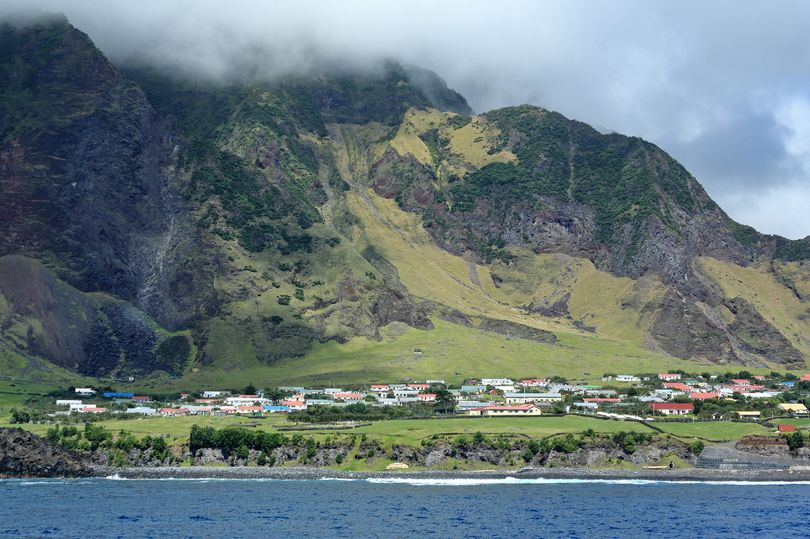 'Rat virus' cruise ship passenger visited school in feared 'super ...