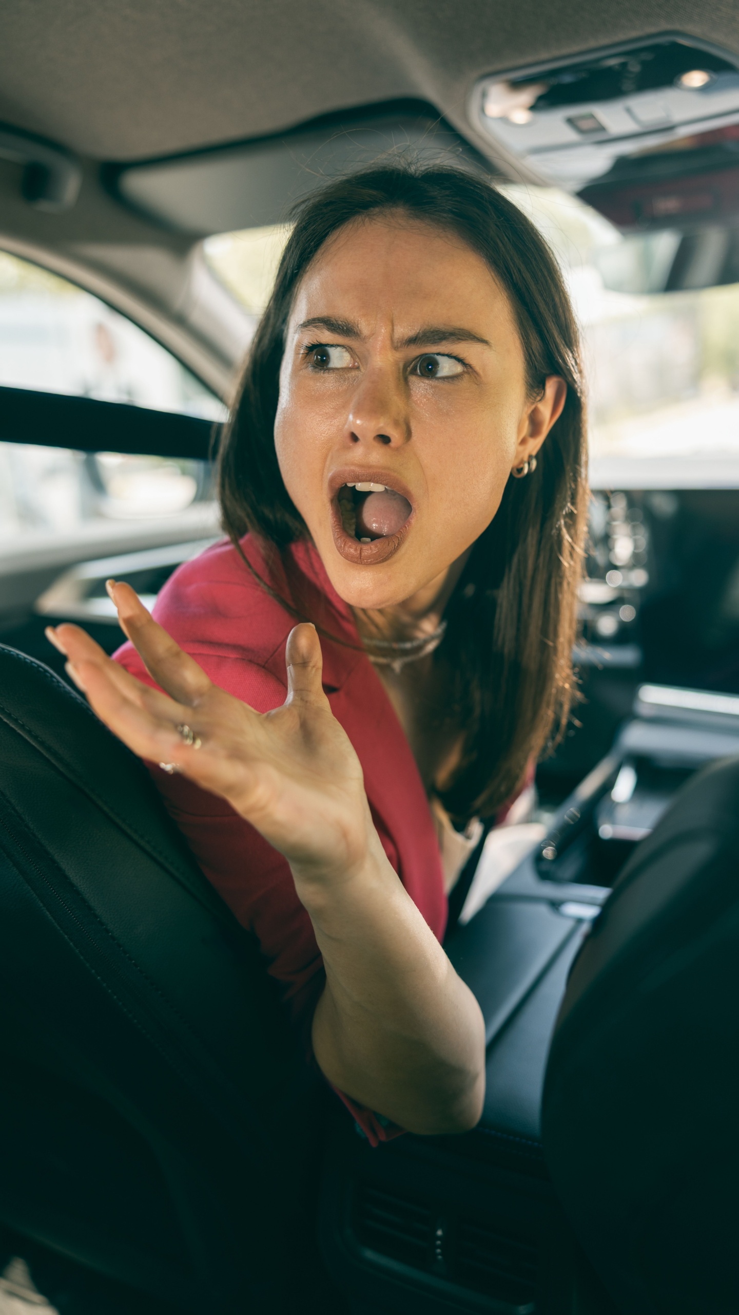 6 everyday situations that turn Canadians weirdly competitive