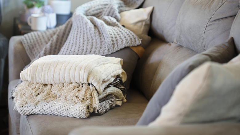 Not baskets, not racks: The forgotten vintage furniture for storing ...