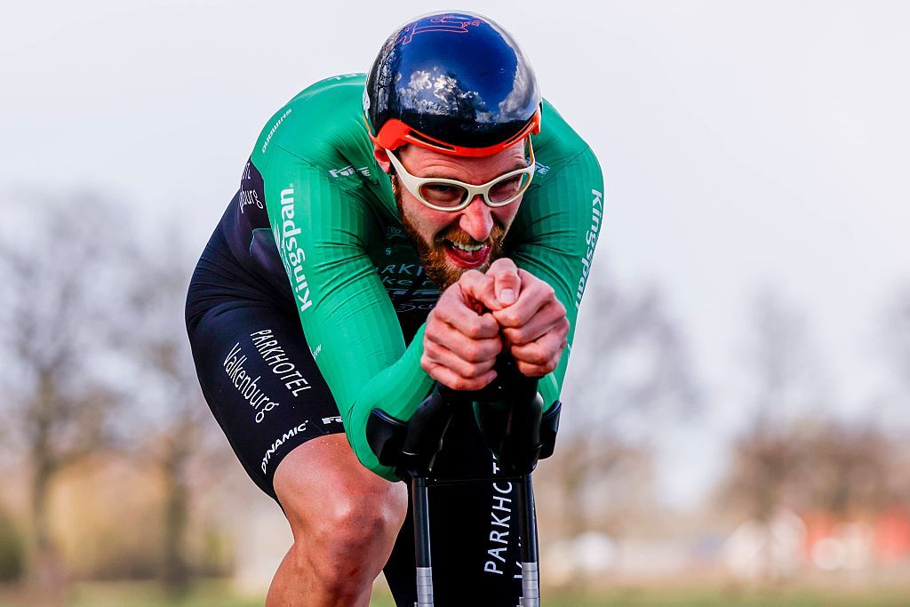Jan Willem van Schip disqualified again for breaking UCI forearm ...