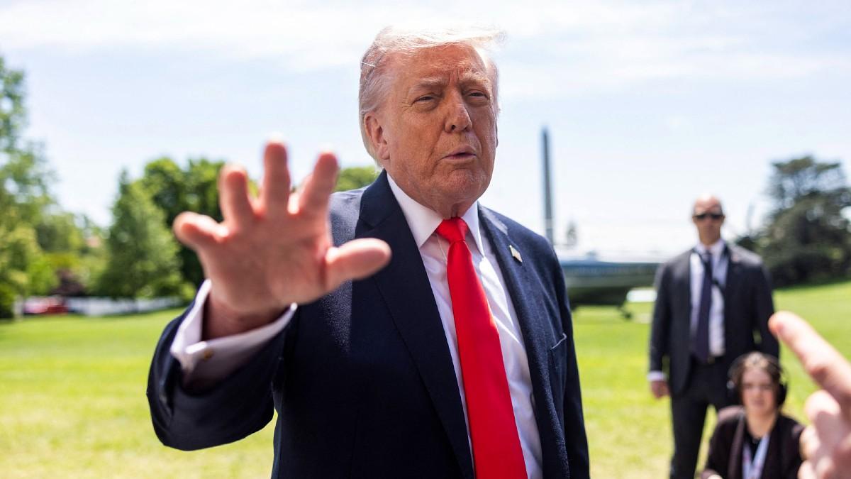 Donald Trump snaps at 'horror show' reporter in fiery exchange: 'Stupid ...