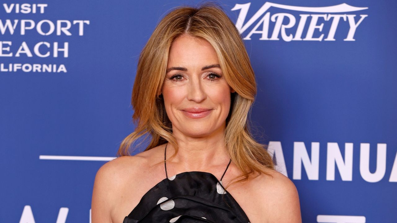 Cat Deeley just walked us through her entire weekly self-tanning ...